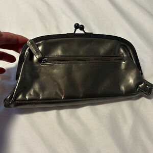 Perlina | Bags | Vintage Perlina Studio Metallic Clutch Purse Pockets ...